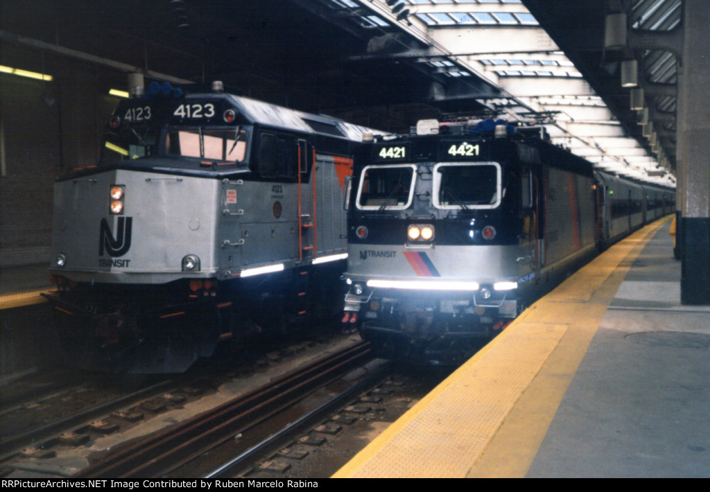 NJT 4123 & 4421